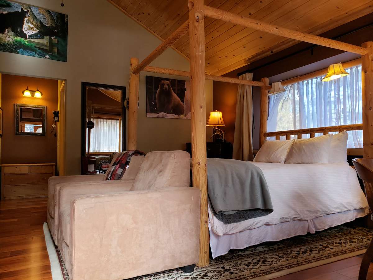 Pine Mountain Inn - Your Cozy Mountain Getaway | (661) 565-6673