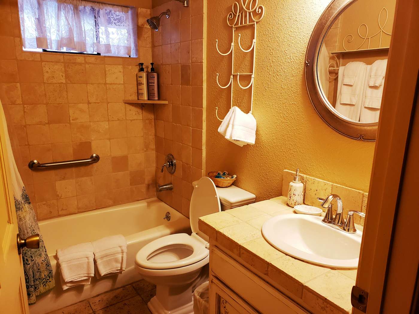 Pine Mountain Inn - Your Cozy Mountain Getaway | (661) 565-6673